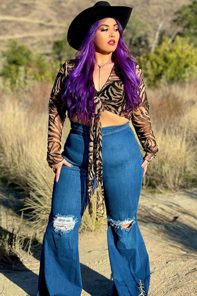 Mystery Solved Extreme Bell Bottom Jeans - Medium Blue Wash – InsStreet